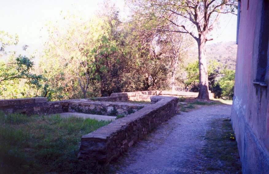 IL BORGO DI CASTELLO - Mario Vassallo